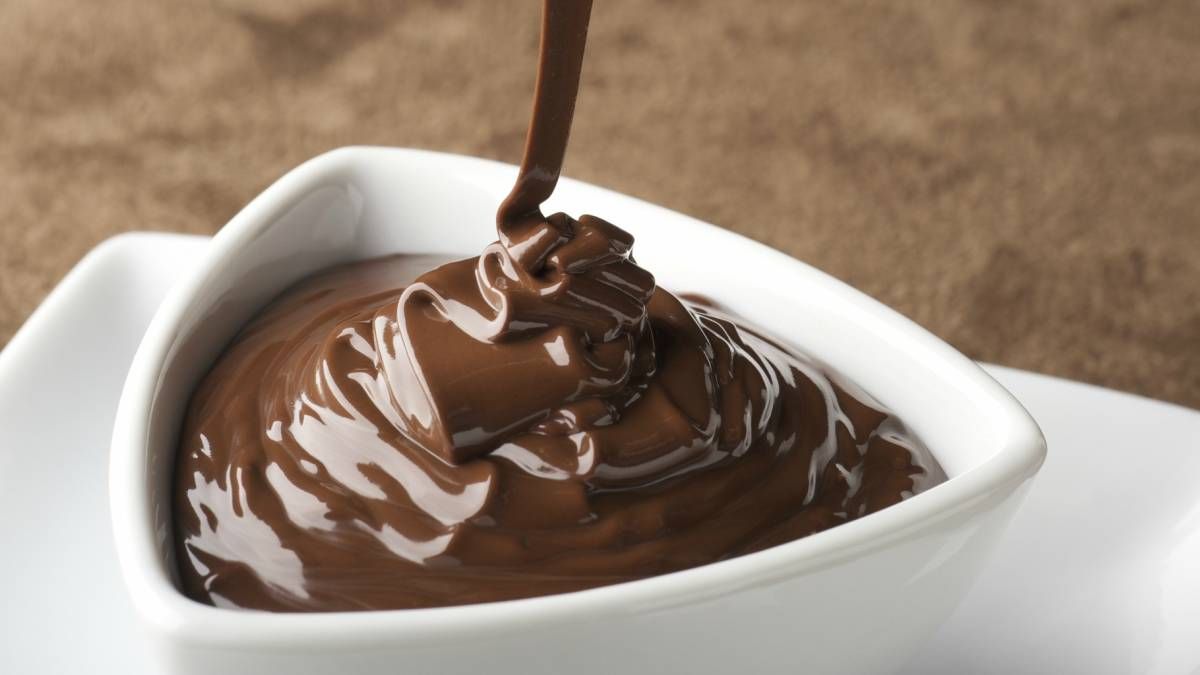 Postre de chocolate, la receta bien rica con 4 ingredientes y en 10 minutos
