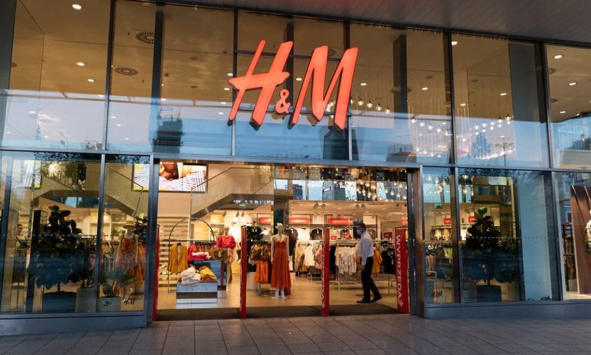 H&M 100% original llega a Coto con precios increíbles: tres remeras por ...