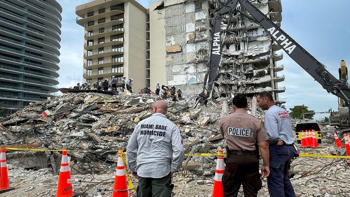 Derrumbe en Miami: ya murieron 24 personas y voltean las ruinas