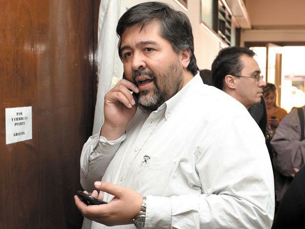 Mauricio Guzmán dejará de estar al frente de las paritarias