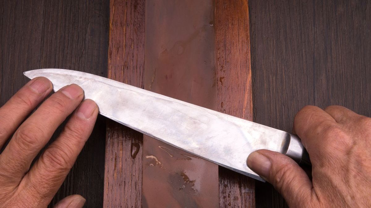 5 trucos para afilar un cuchillo en casa y en simples pasos