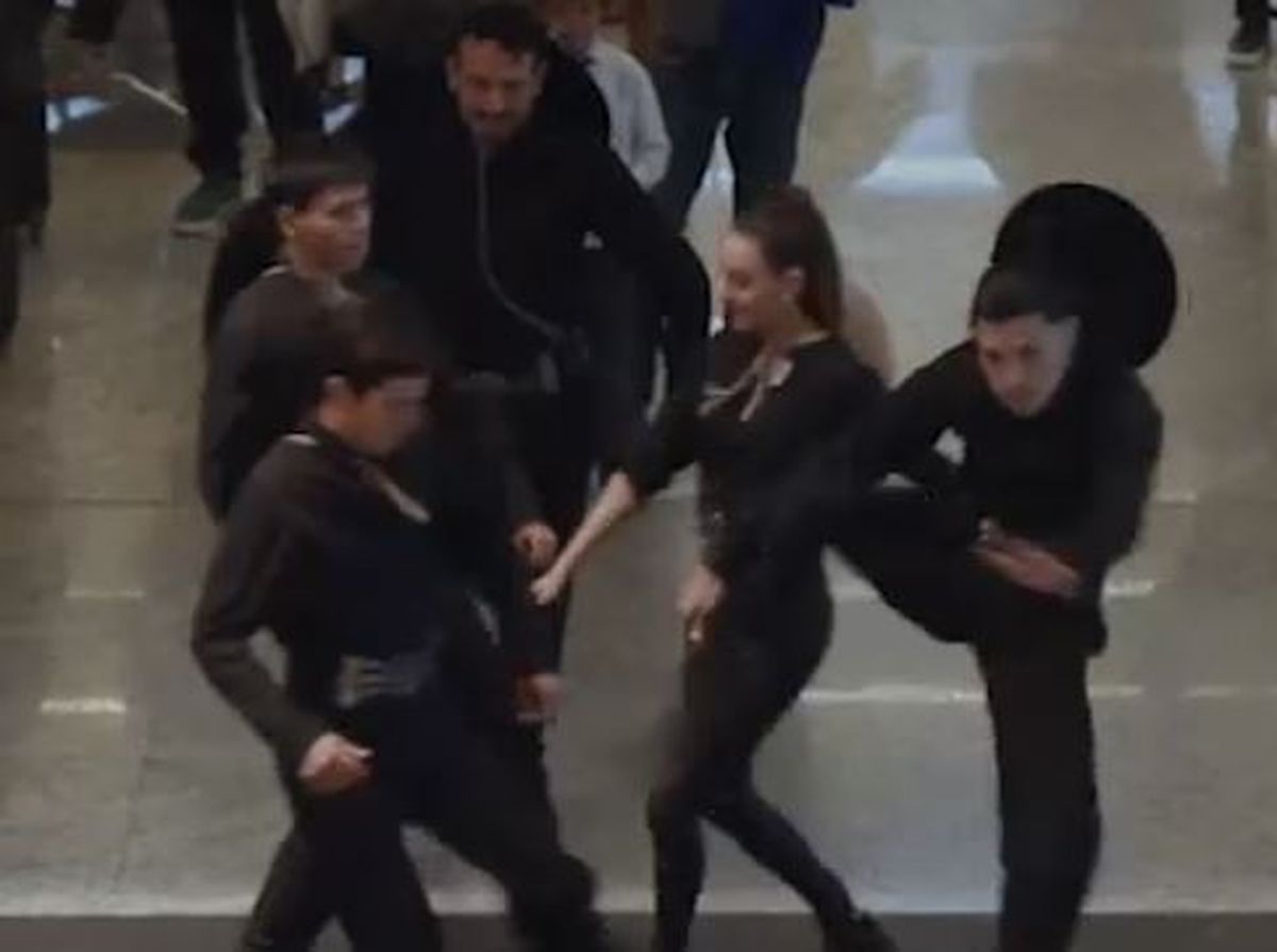 Video: un flash mob con malambo sorprendió a los viajeros en el ...
