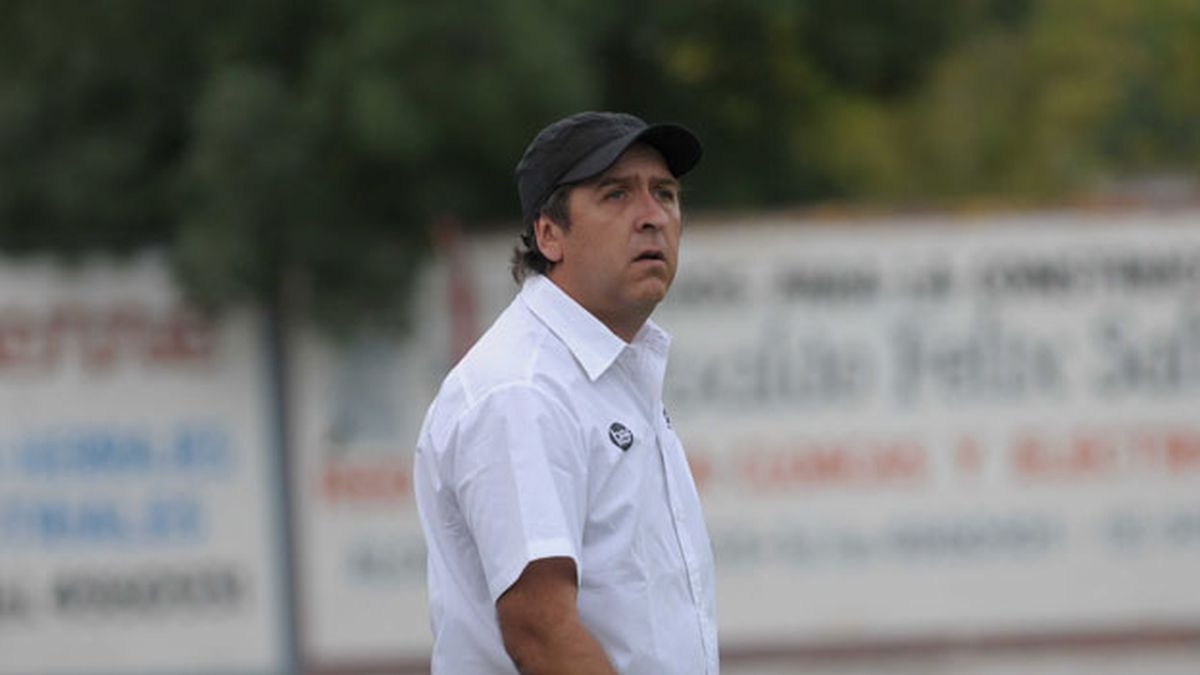 Gustavo Castro: “Volvimos a regalar el primer tiempo”