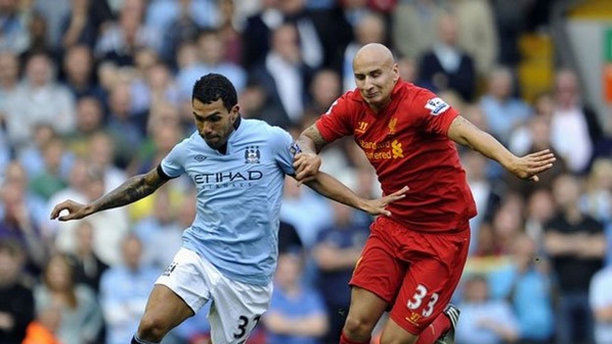 Carlitos Tevez le dio el gol del empate al City ante Liverpool