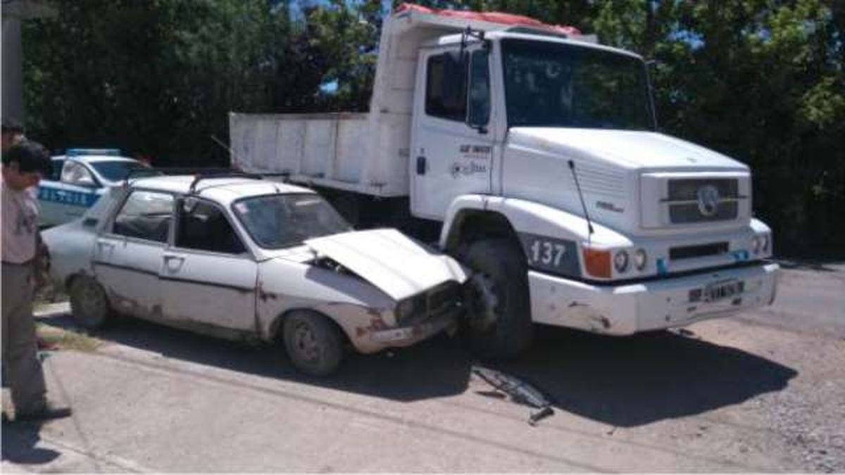 Un bebé sufrió heridas graves en la cabeza tras un choque entre un auto ...