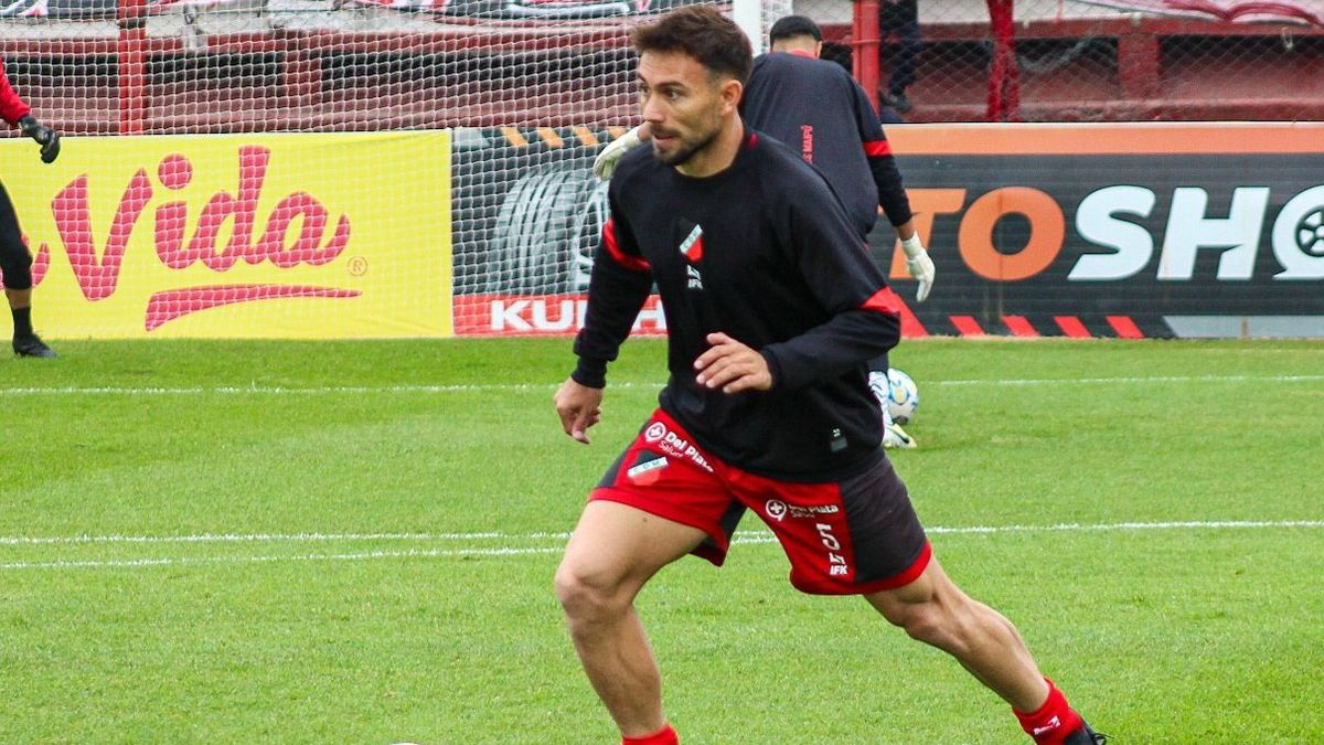 Alexis Matteo tiene el equipo del Deportivo Maipú para enfrentar a Arsenal