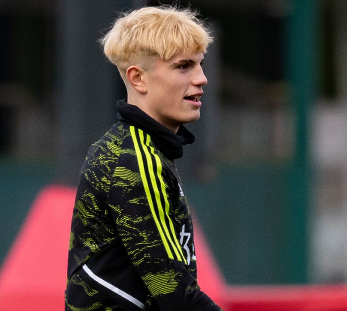 Alejandro Garnacho y un cambio que generó revuelo en las redes sociales