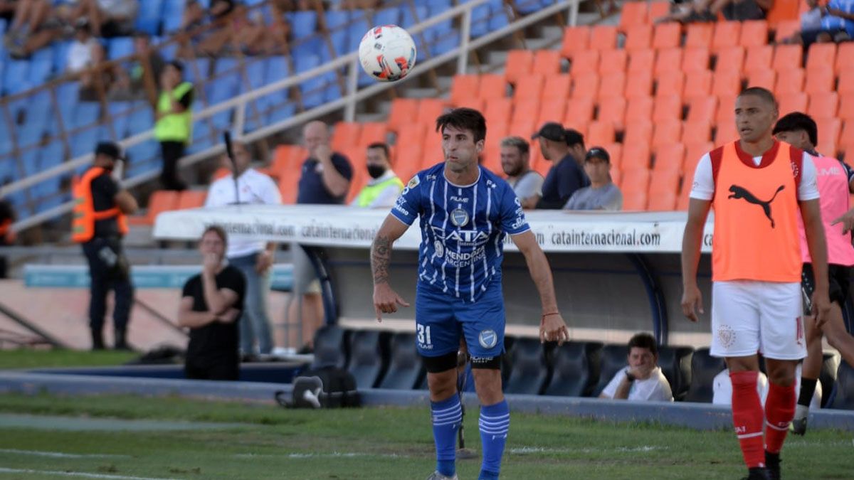 Franco Negri tuvo un buen estreno con la camiseta de Godoy Cruz