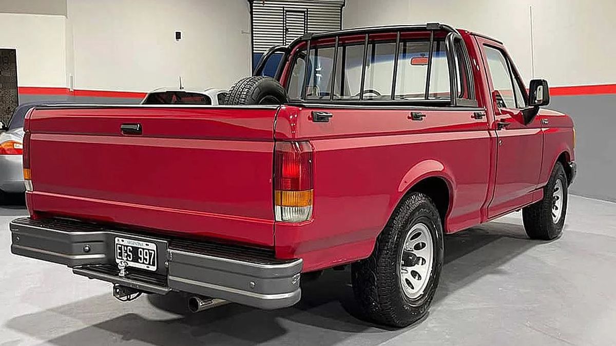 De colección: una camioneta Ford F100 casi 0Km que tiene más de 30 años