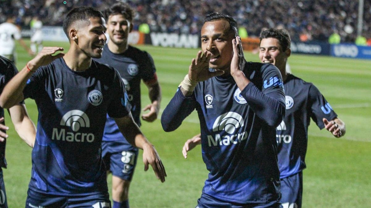 Independiente Rivadavia le ganó a Gimnasia La Plata con un buen debut de Sebastián Villa