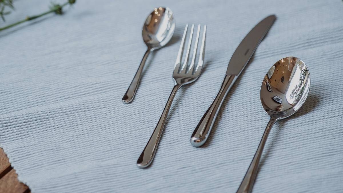 Recupera el brillo de tus cubiertos con este efectivo truco
