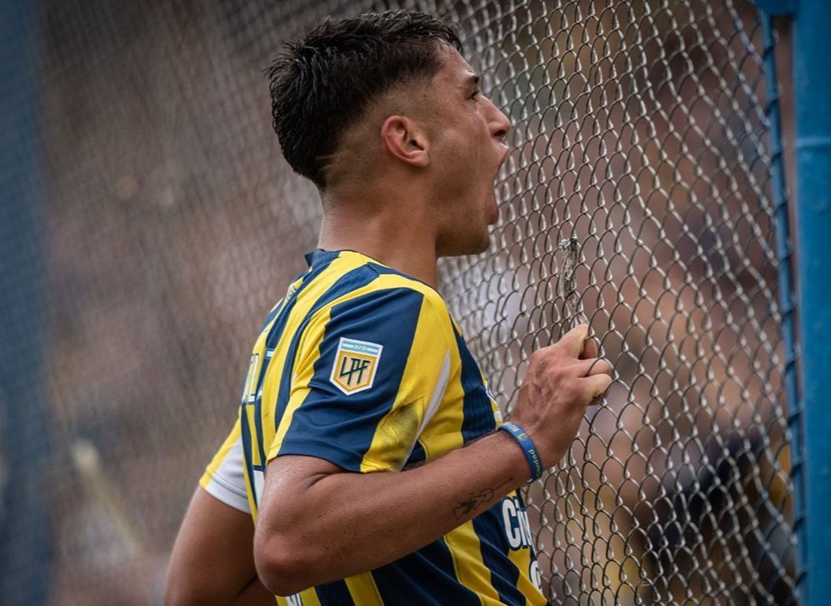 Las cifra impactante por la que Alejo Véliz pasó de Rosario Central al ...