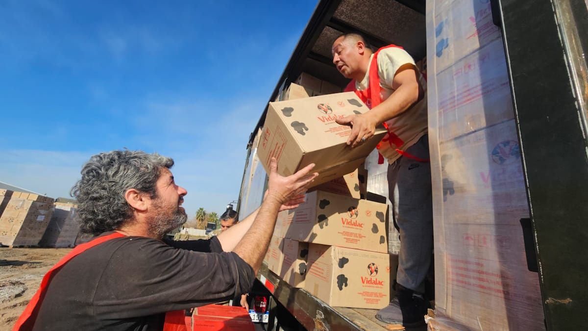Llegaron 3.024 cajas de leche al comedor Los Horneritos y CONIN espera ...