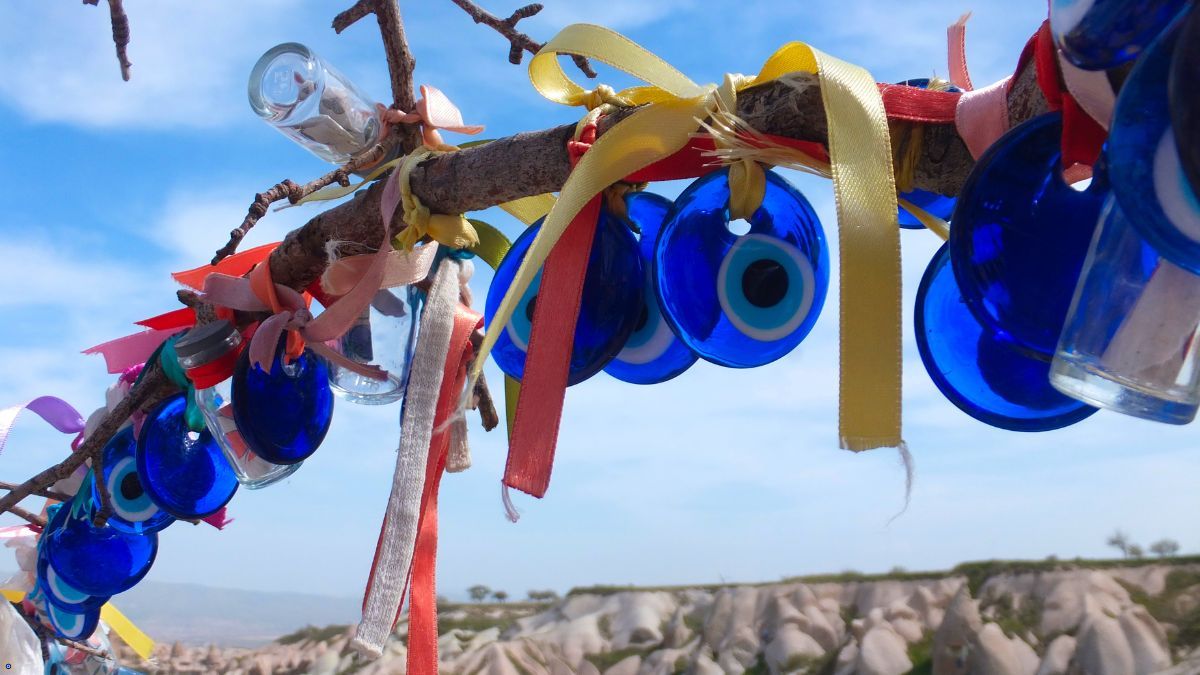 ¿Qué significa que el ojo turco se rompa?