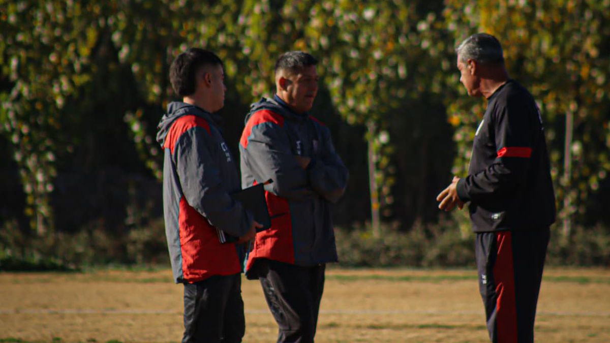 Pablo Jofré, nuevo DT de Huracán Las Heras: Estoy muy feliz de llegar a ...