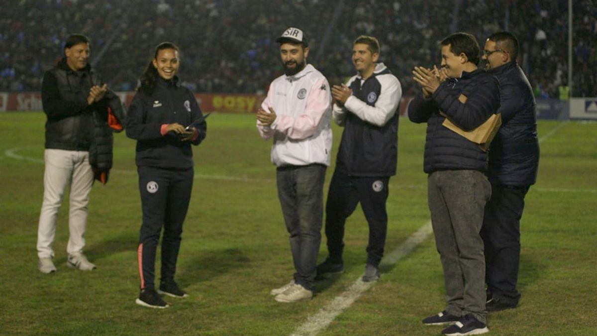 Merecido reconocimiento para Anela Nigito, que fue preconvocada a la ...