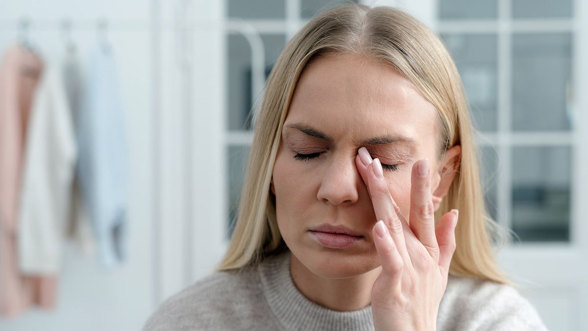 Despertar con la visión borrosa: por qué sucede y cuándo ir al médico