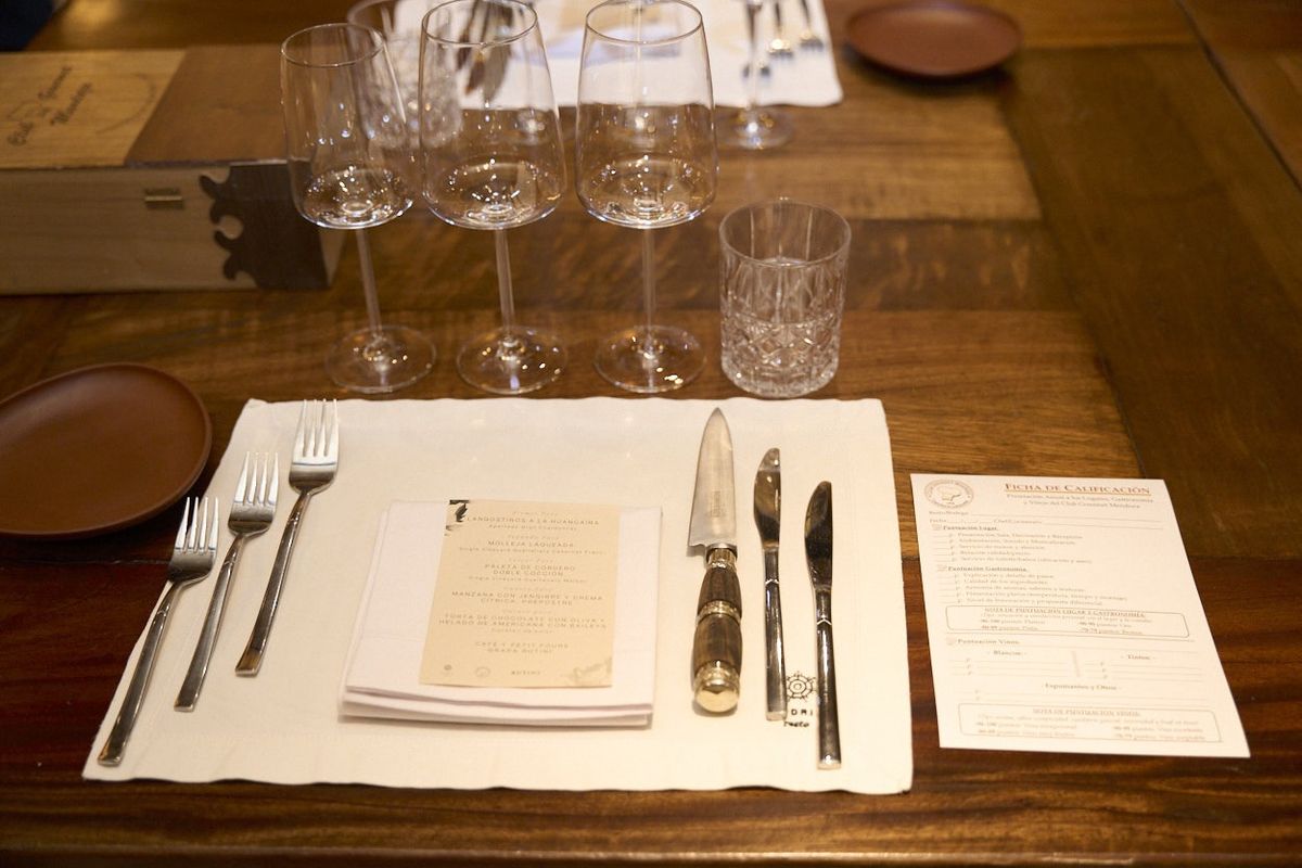 El Club Gourmet Mendoza visitó Isidris para evaluar su gastronomía de autor