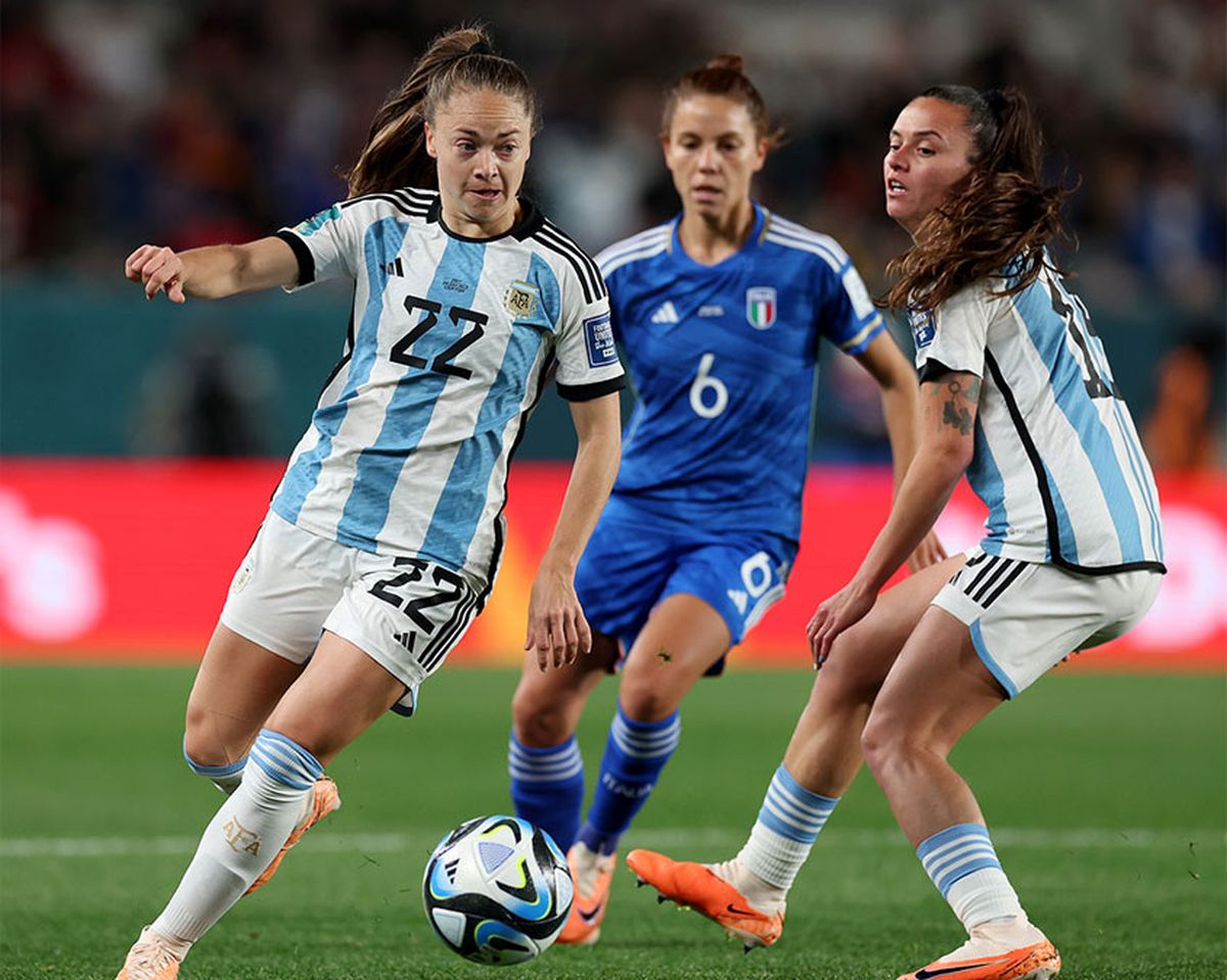 Estefanía Banini palpitó el partido entre Argentina y Suecia