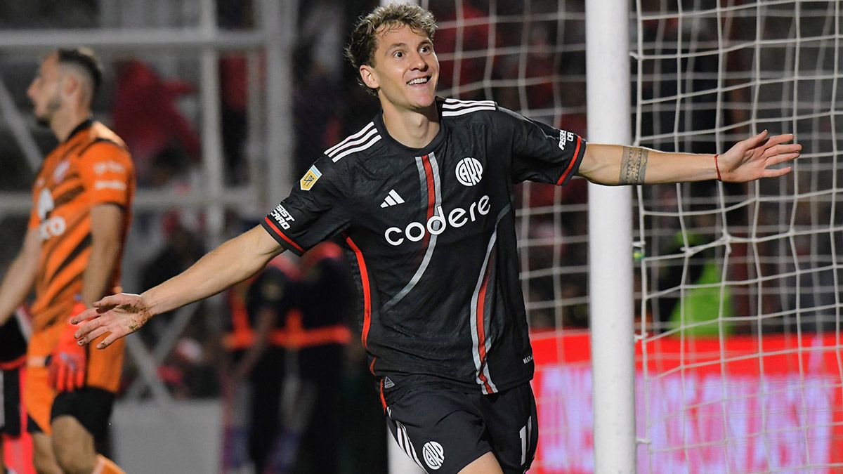 River se lo dio vuelta a Instituto en Córdoba con tres goles de Colidio ...
