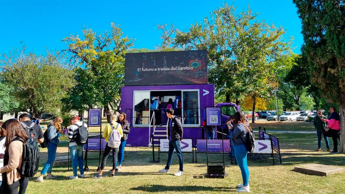 El camión tecnológico Talent Bus visitará la UTN en Mendoza