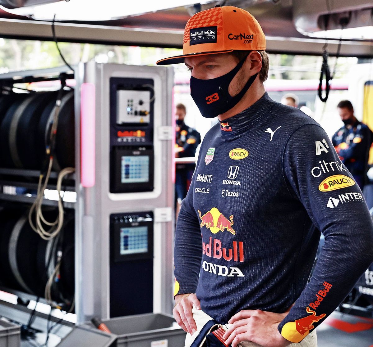 Max Verstappen larga adelante en el Gran Premio de Francia