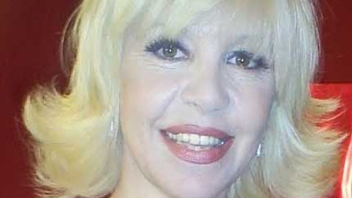 Anabela adoptará dos jirafas