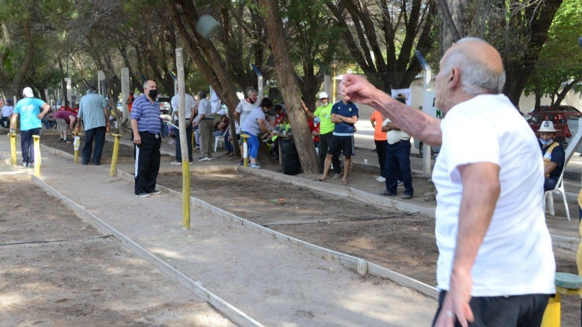 El juego del tejo: una sana y vigente costumbre