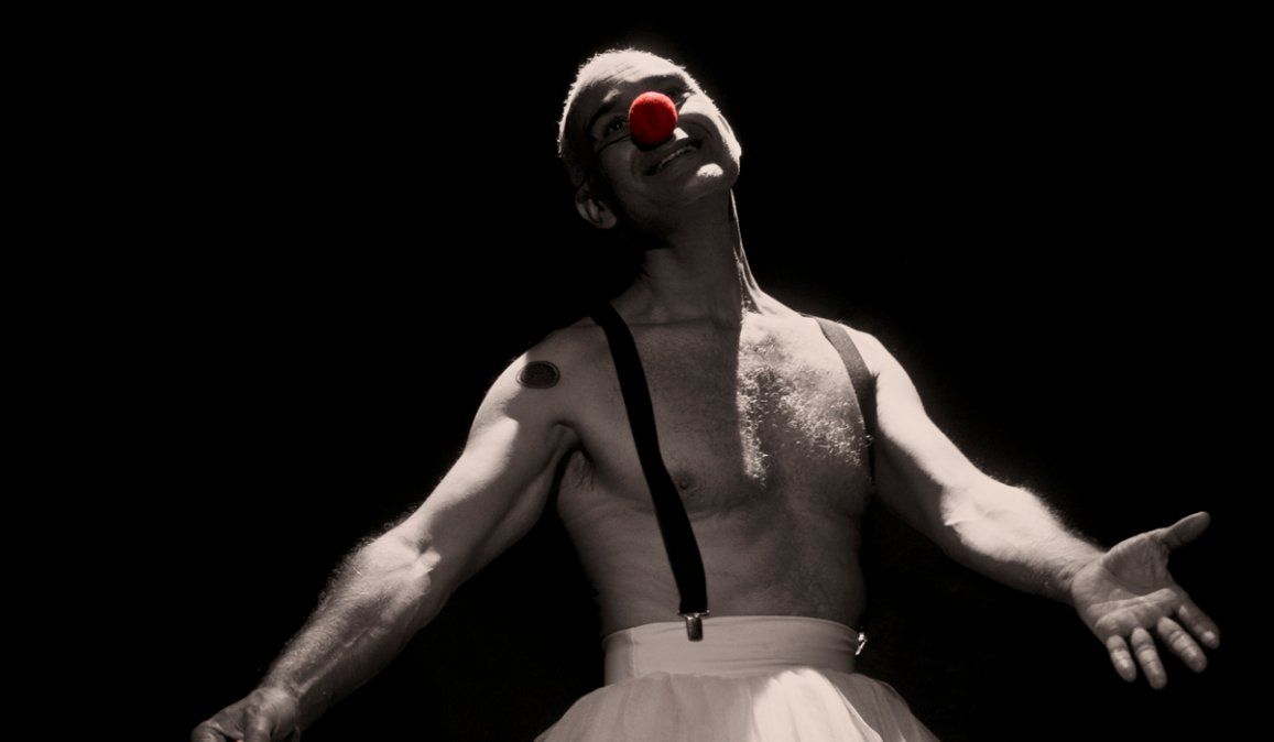 Daniel Quiroga estrena Pollo Picante en el Independencia