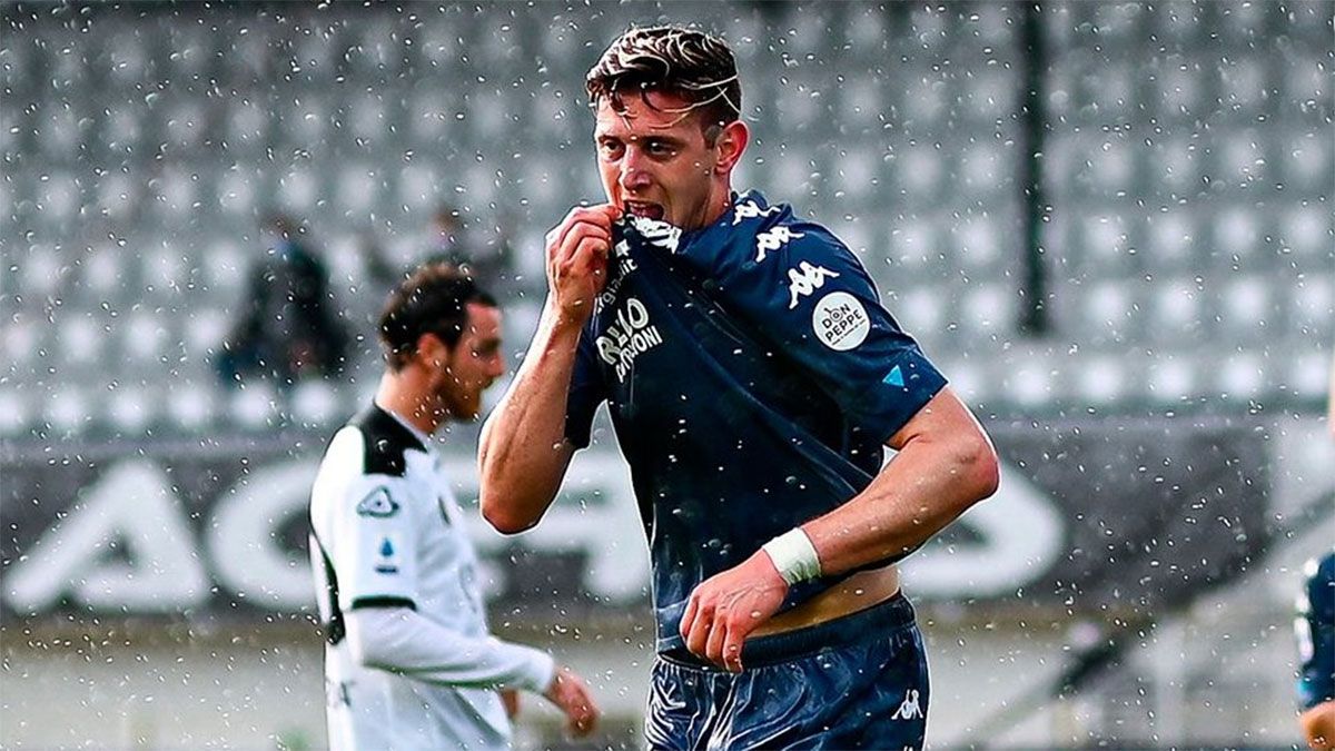 El Tanque Adolfo Gaich anota su primer gol en la Serie A