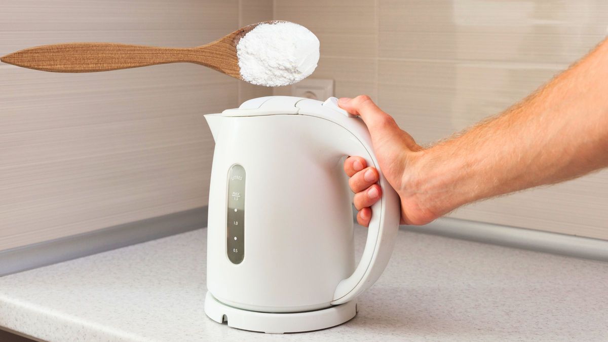 Por qué hay que hervir agua con bicarbonato en la pava eléctrica y para ...