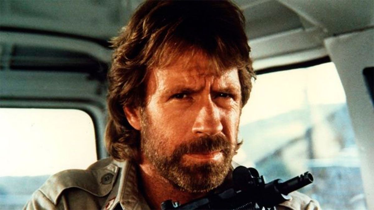 Toma aire al conocer como luce el actor Chuck Norris a sus 84 años