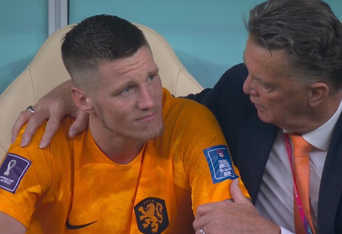 Weghorst, decepcionado porque Messi lo trató de bobo