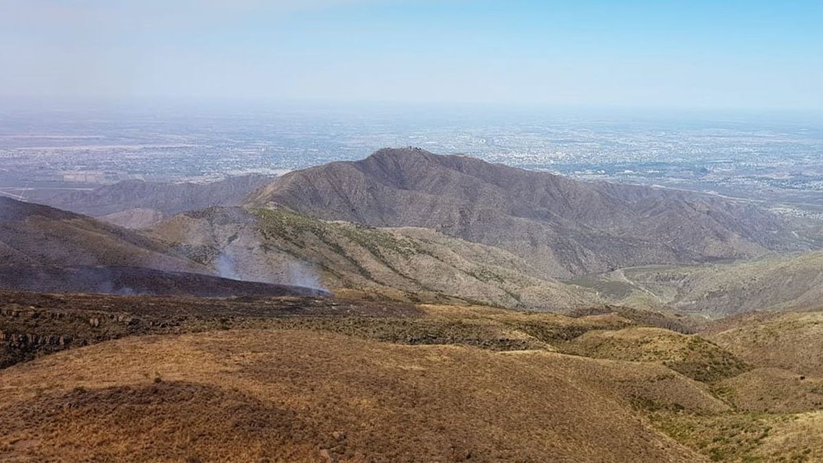 Rescataron a dos jóvenes perdidos cerca del cerro Gateado Rescataron a dos jóvenes perdidos cerca del cerro Gateado