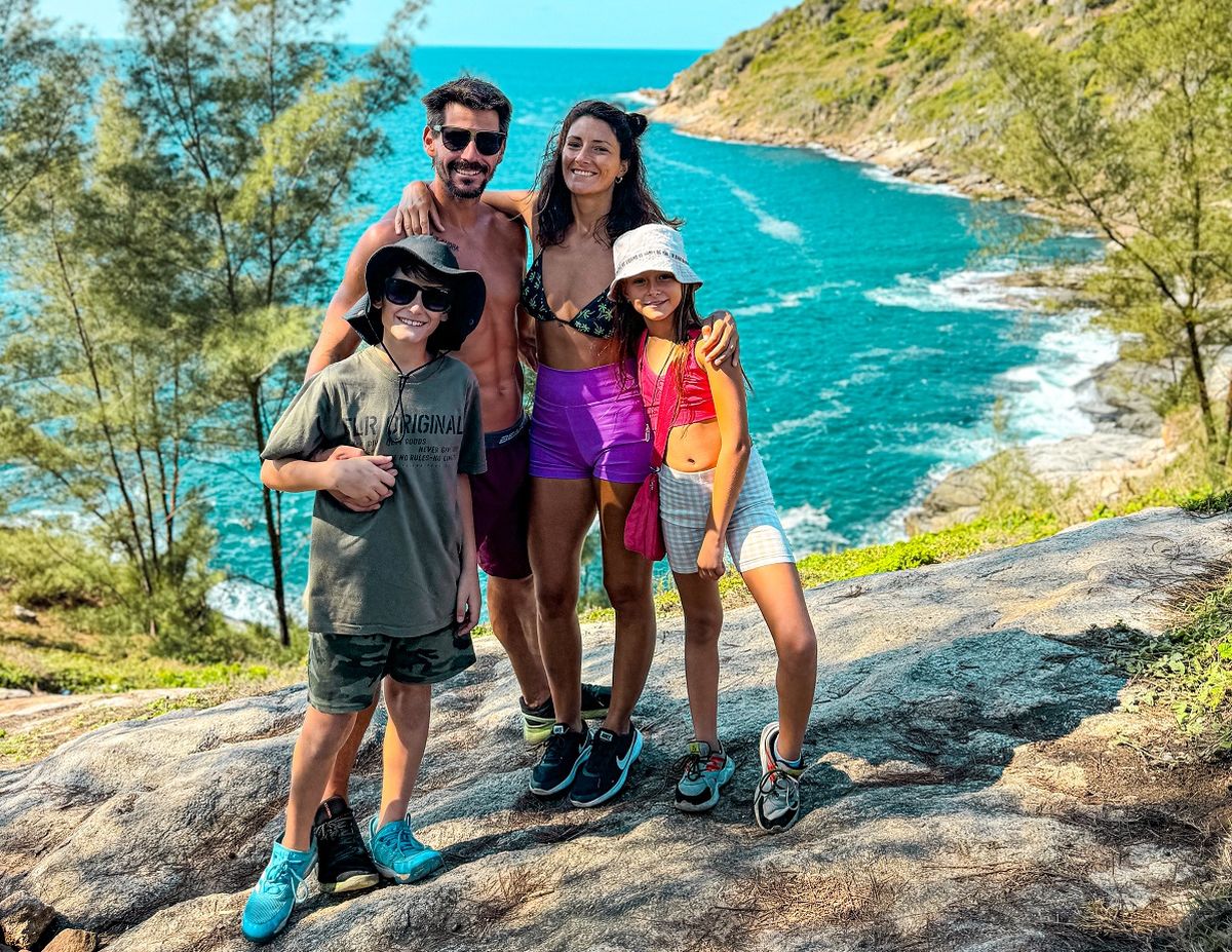 Una familia armó un motorhome y viaja desde hace 7 meses por Sudamérica ...