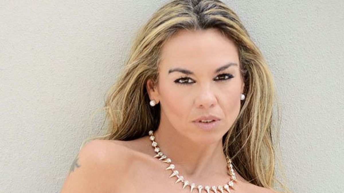 Las presentó en sociedad