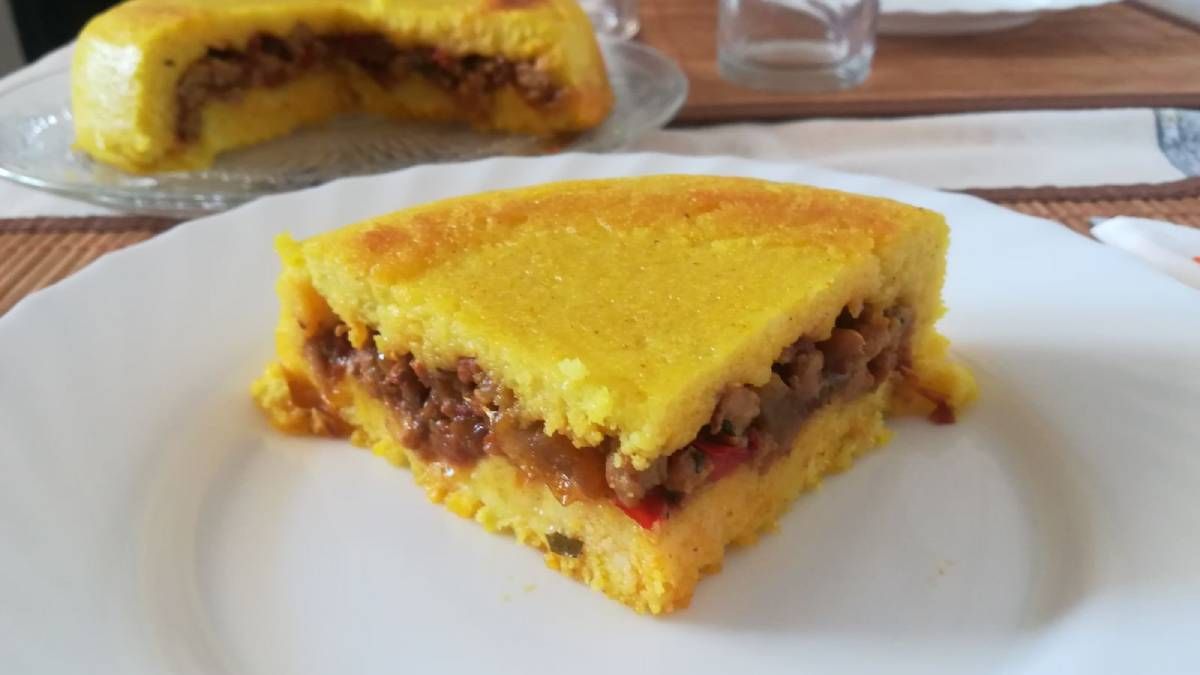 Cómo preparar una Polenta rellena de carne: la receta criolla con 9 ...