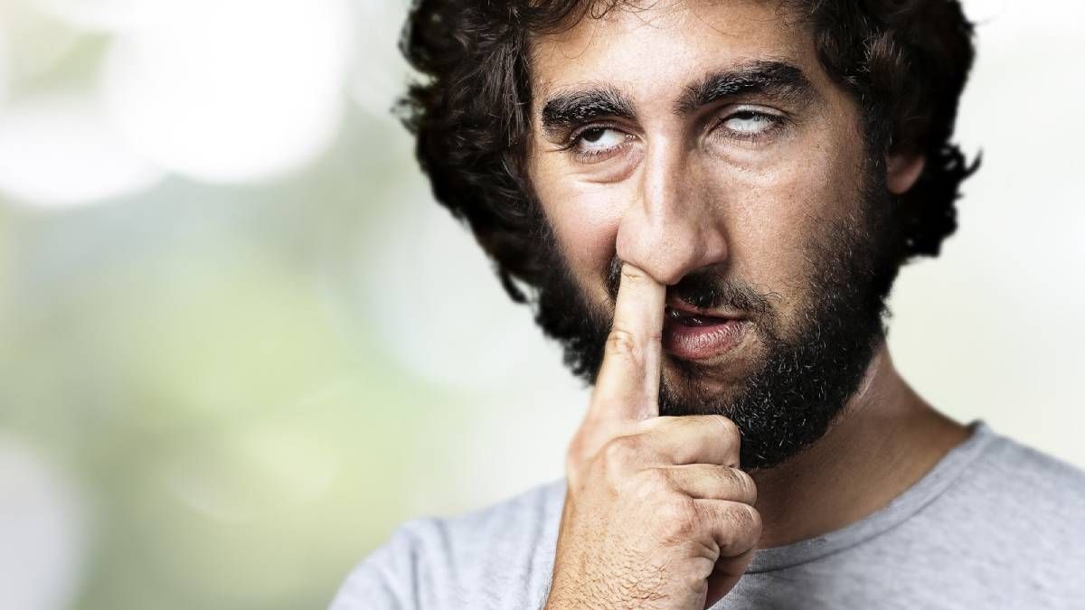 Respira hondo al saber qué significa comerse los mocos