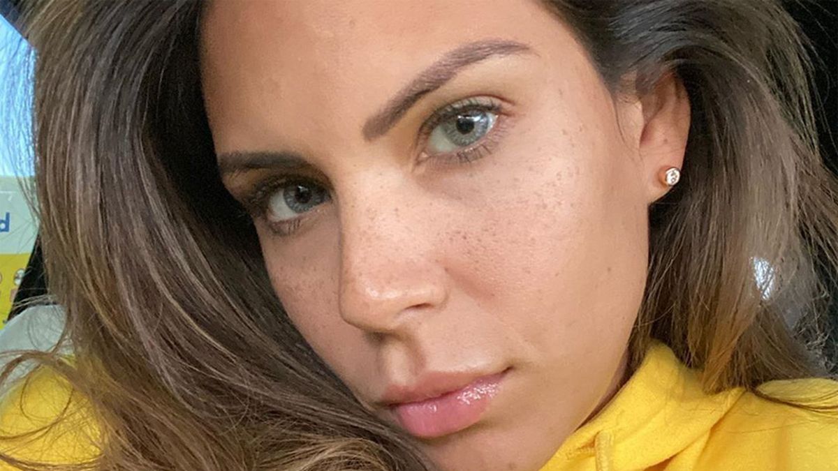 Barby Franco posó sin filtro con un body súper cavado