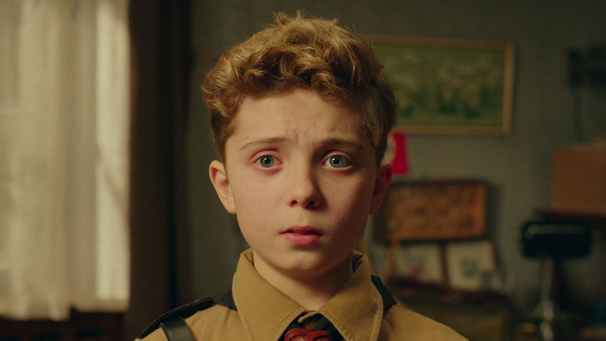 Con 18 años, así se ve hoy Roman Griffin Davis, el nene que protagonizó ...