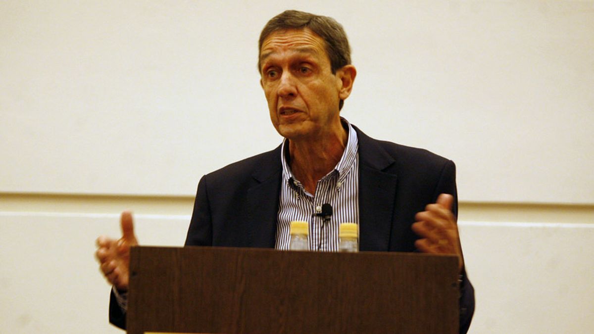 Rodolfo Gabrielli lanzó su precandidatura con la presencia de rivales ...