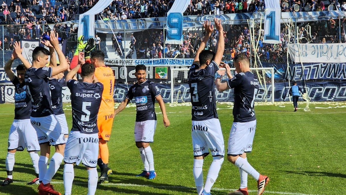 Independiente Rivadavia fue efectivo y logró un gran triunfo ante Gimnasia y Esgrima de Jujuy