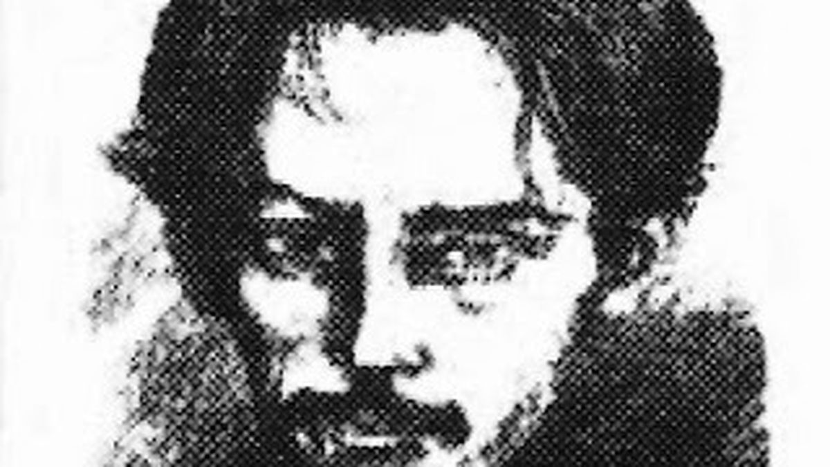 Víctor Hugo Cúneo, el poeta que se prendió fuego en la plaza Independencia