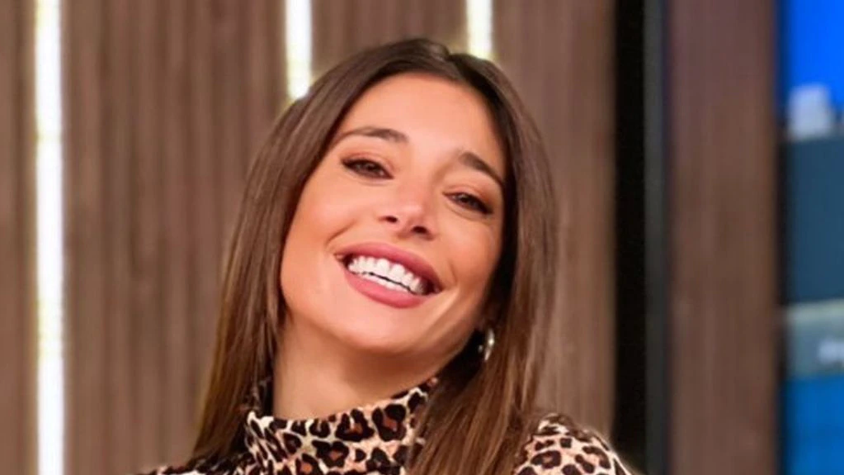 ¡Se vio un montón! Sol Pérez apareció sin corpiño en el debate de Gran ... ¡Se vio un montón! Sol Pérez apareció sin corpiño en el debate de Gran ...