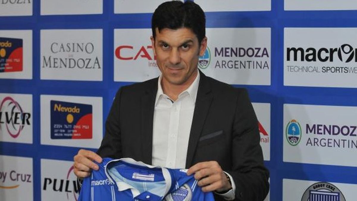 Tiene la vara alta y lo sabe