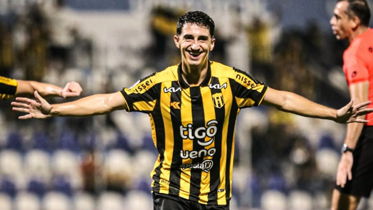 Agustín Manzur la rompe en Paraguay y fue convocado por Palestina para ...