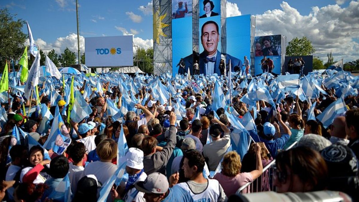 El peronismo mendocino se reúne en un encuentro multitudinario en busca ...