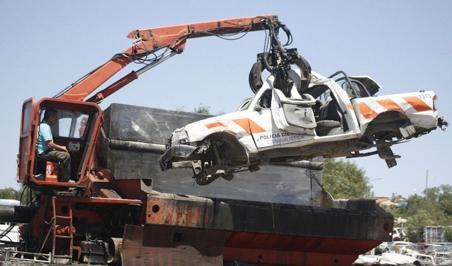 Desguace masivo en la playa de San Agustín