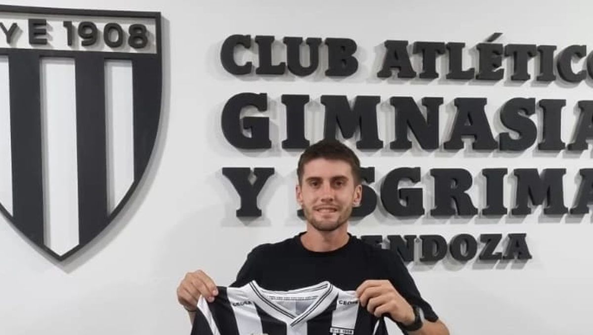 Ignacio Antonio, el periodista deportivo que juega en Gimnasia y Esgrima