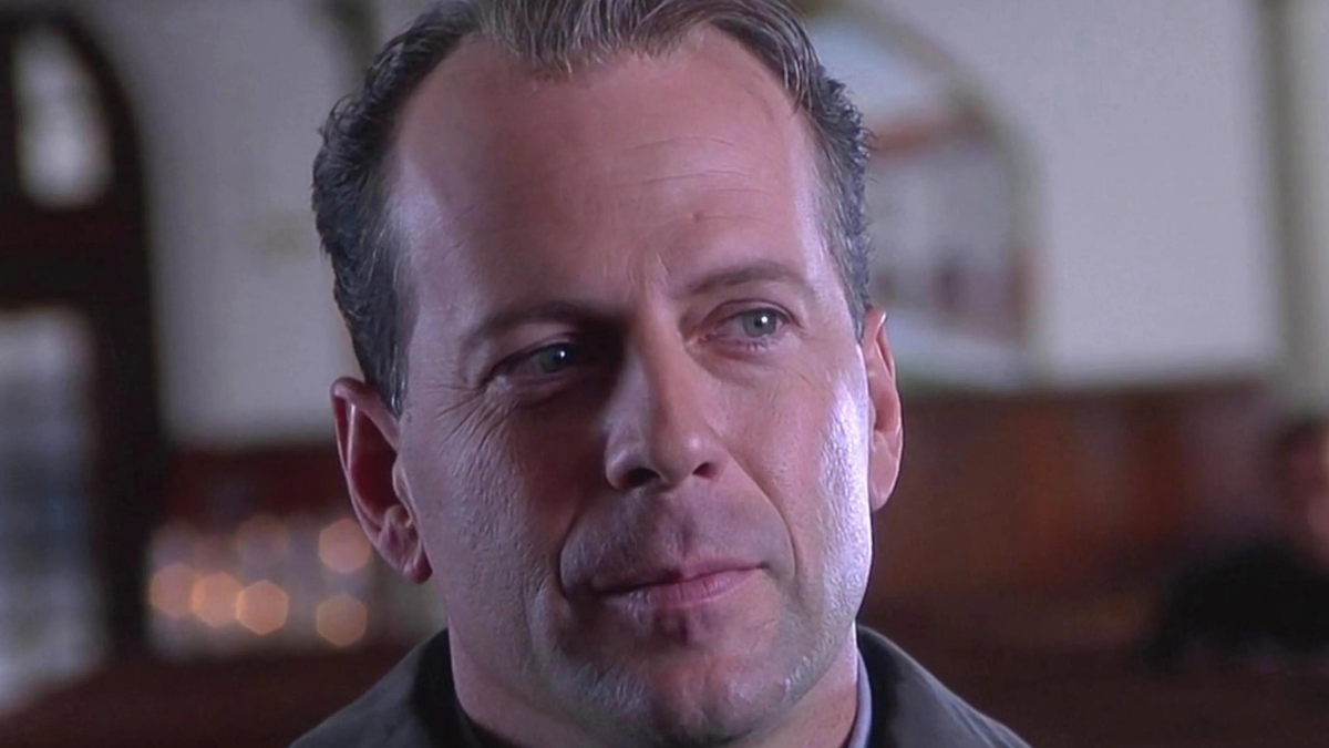 Cuánto dinero ganó Bruce Willis por protagonizar la película El Sexto ...